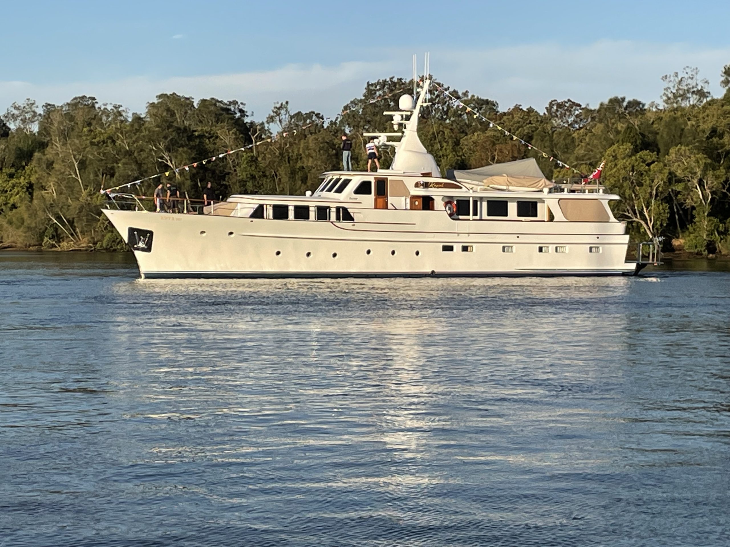 FEADSHIP CLASSIC SUPERYACHT - Proyacht